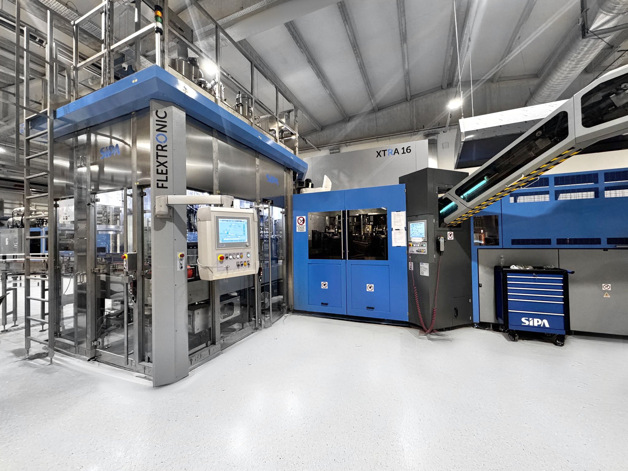 Integrated Blowing, Filling & Capping | SIPA
